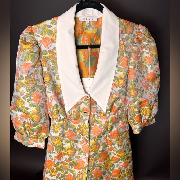 moodie | Dresses | Moodie Beautiful Mini Orange Yellow And Green Floral ...